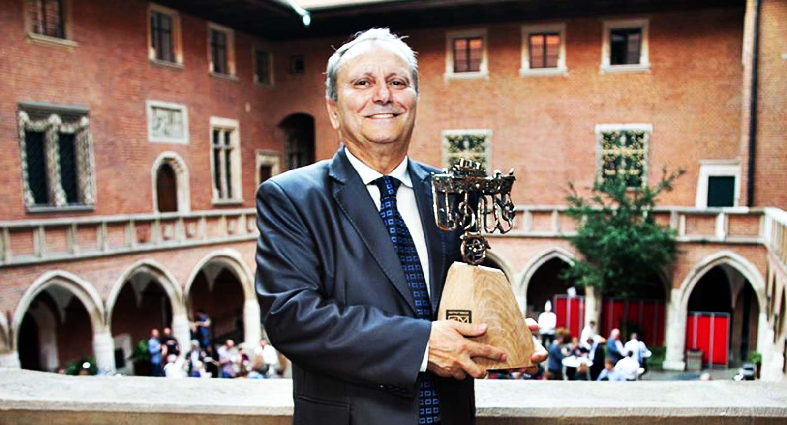 Constantin Geambaşu a primit prestigiosul premiu „Transatlantyk ...