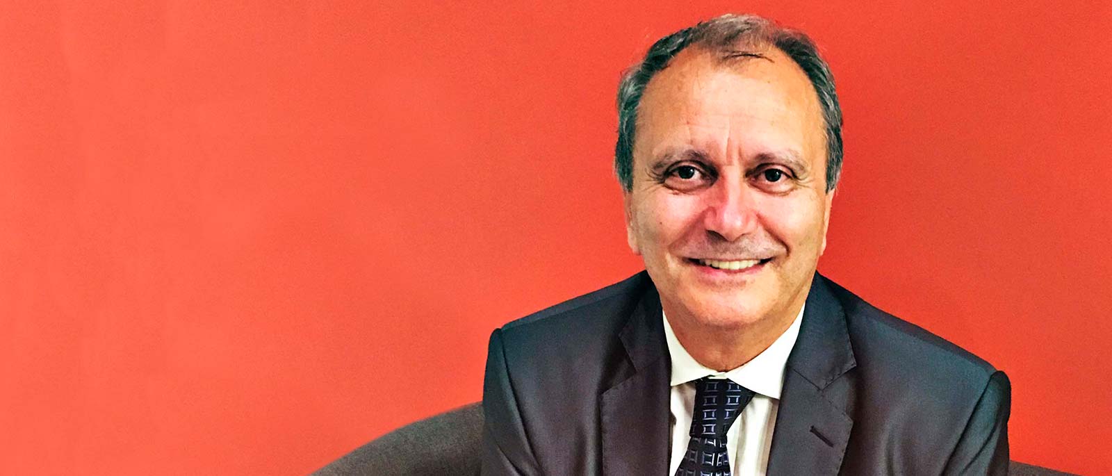 Constantin Geambaşu: „Traducătorul – vector important de transmitere a ...